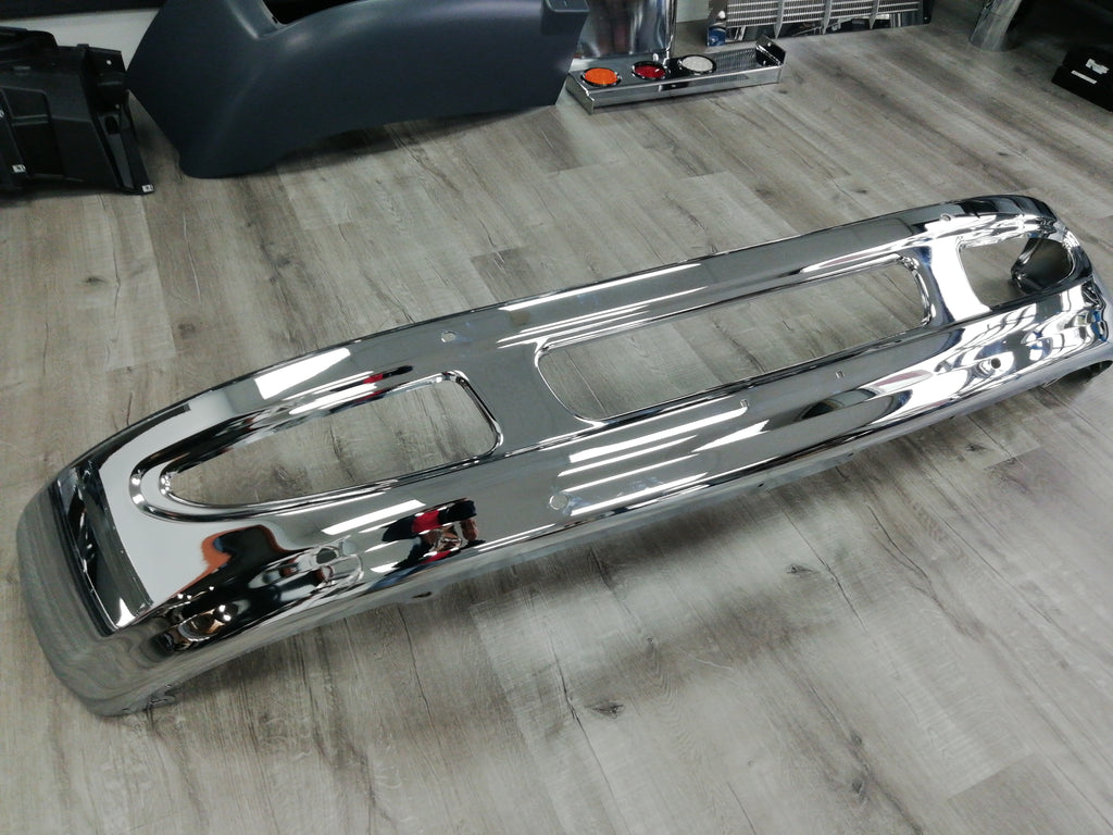 18418-N International Bumper Chrome Large Tow Hook Hole